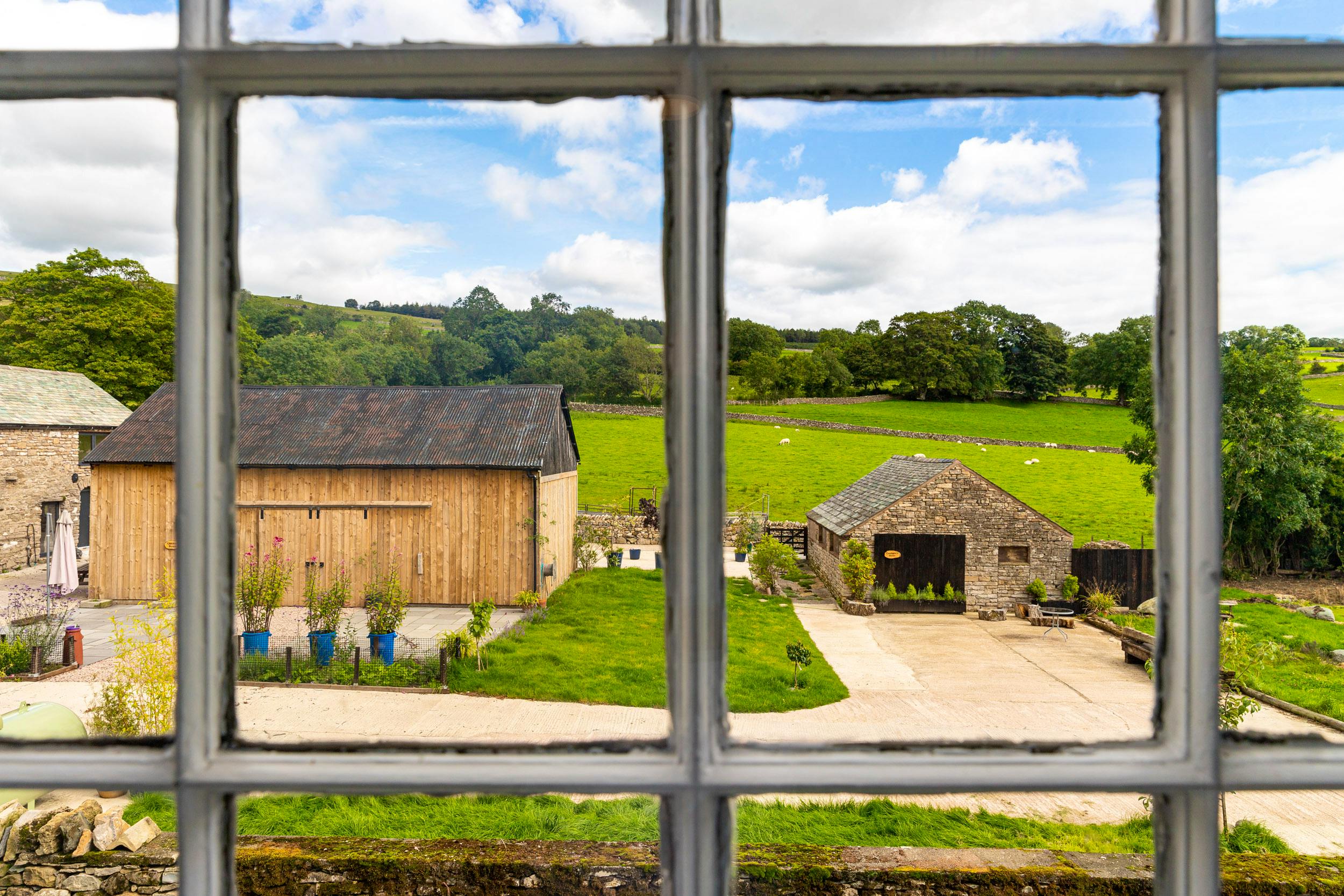 Fieldgate Farmstead - Charming Farmstead in the Lakes.