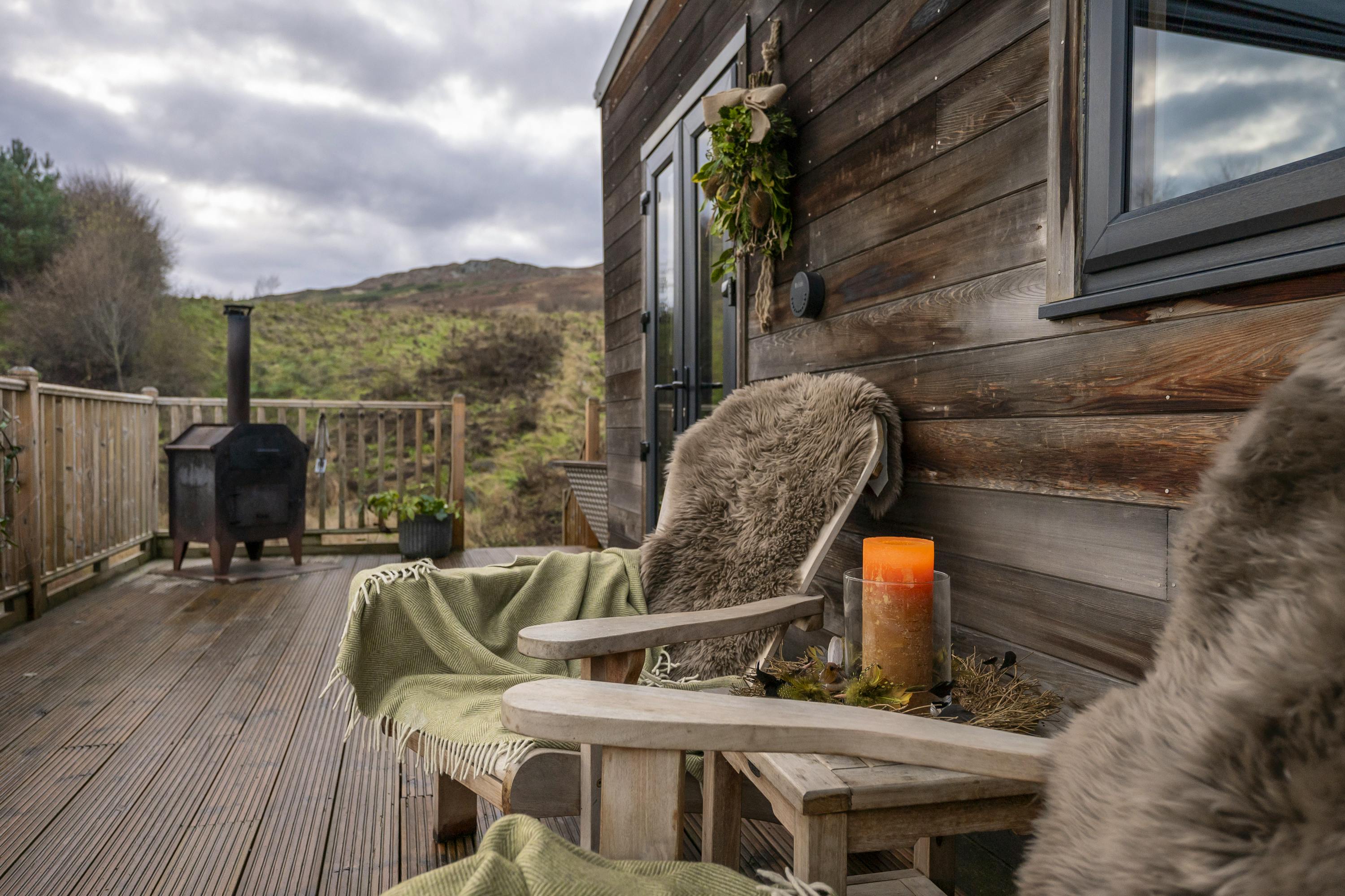 Tiny Home Borders - A quaint cabin in the throes of Rubers Law ...