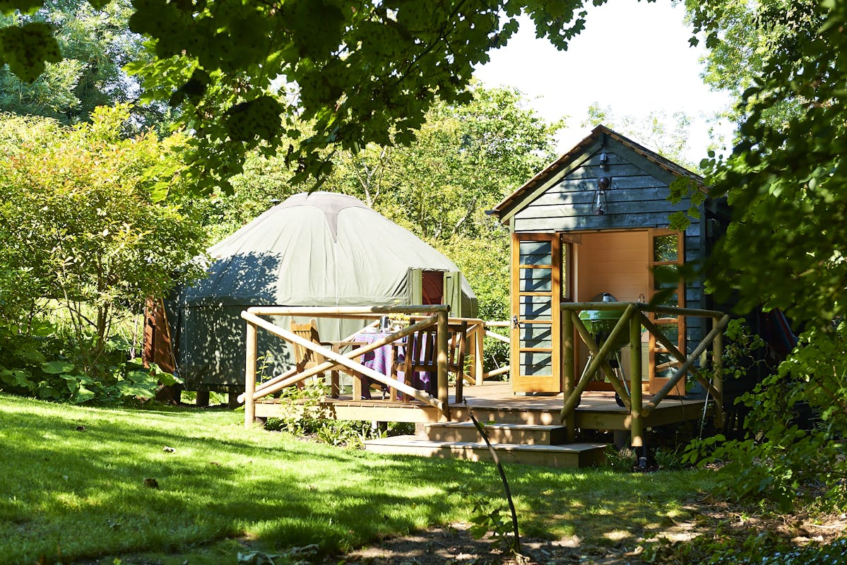 Kingfisher Yurt at Chiltern Yurt Retreat - Beautiful stay in the Chilterns.