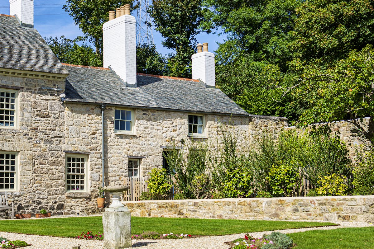 Manor Cottage - Romantic Cornish retreat