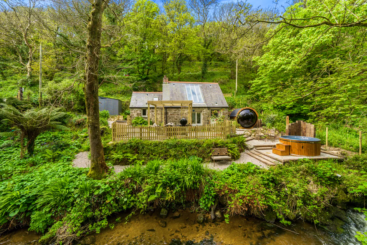 Birch Studio - Romantic Cornish retreat