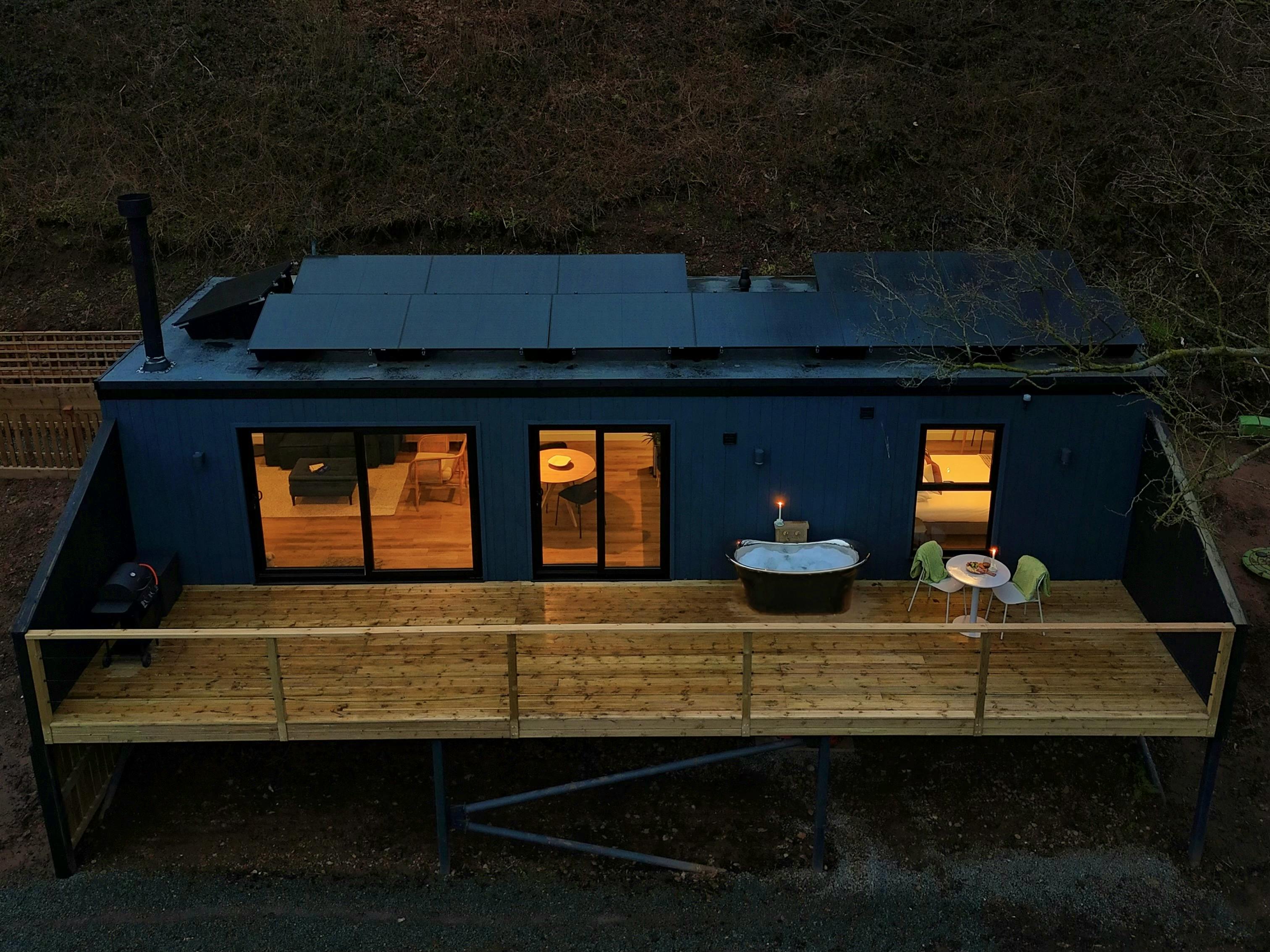 Waters Edge Cool Cabin | Rudyard Lake - Staffordshire
