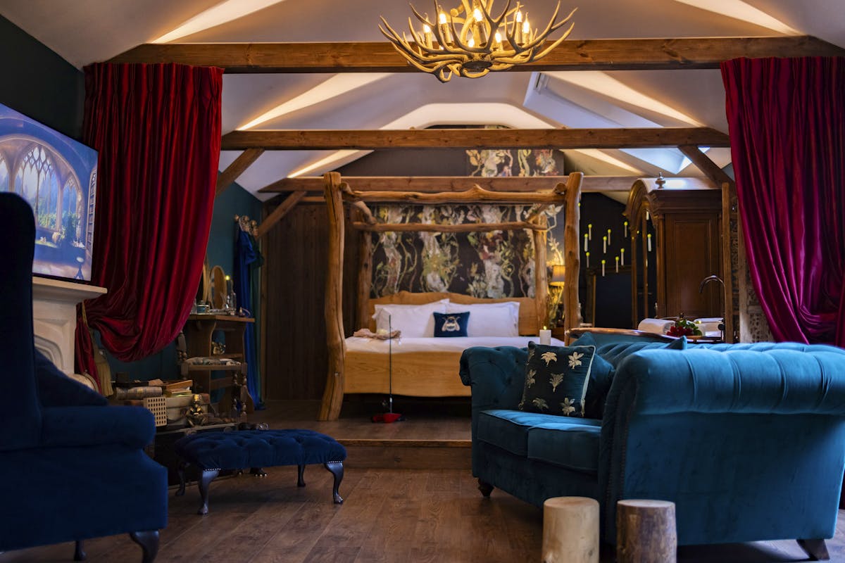 Heath Hollow Hideaway - Romantic Essex cabin