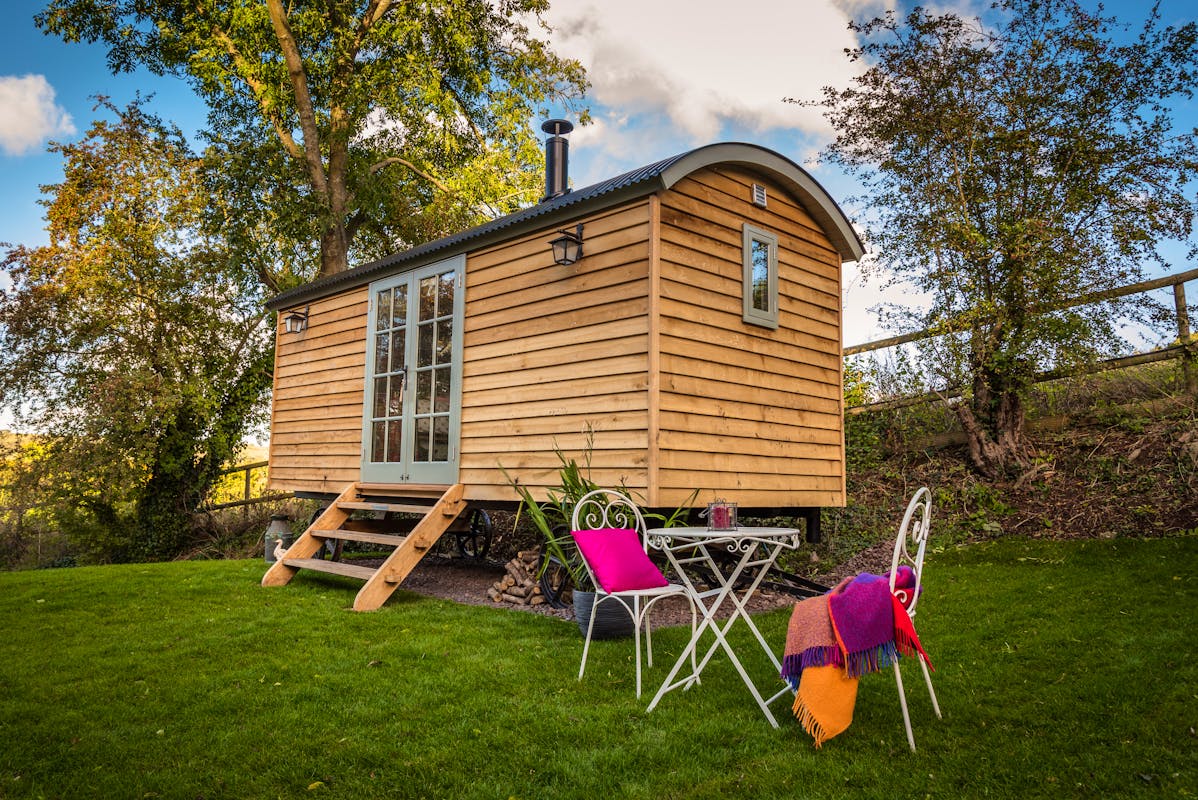 Duck Hut - A cool hideaway for two in Somerset