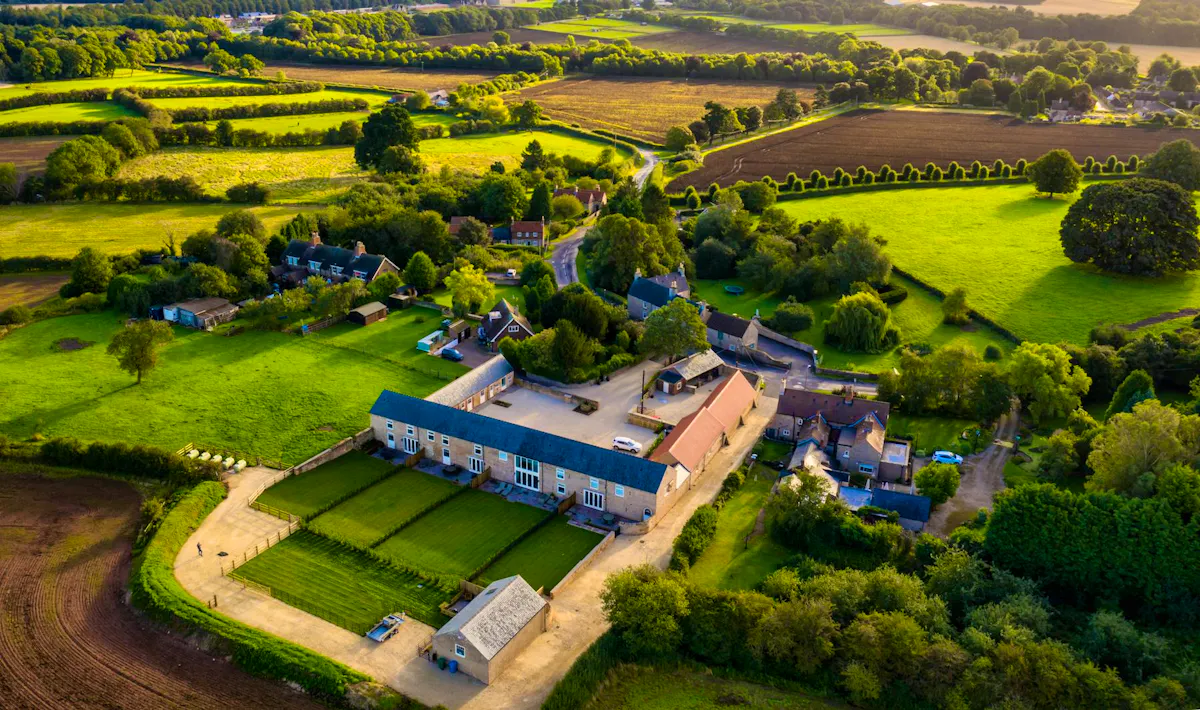 Holbeck Farm Barns - Charming, modern barns