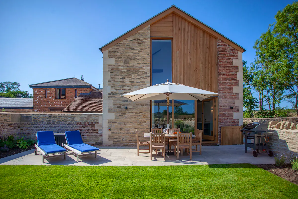 The Hayloft - Modern Wiltshire barn