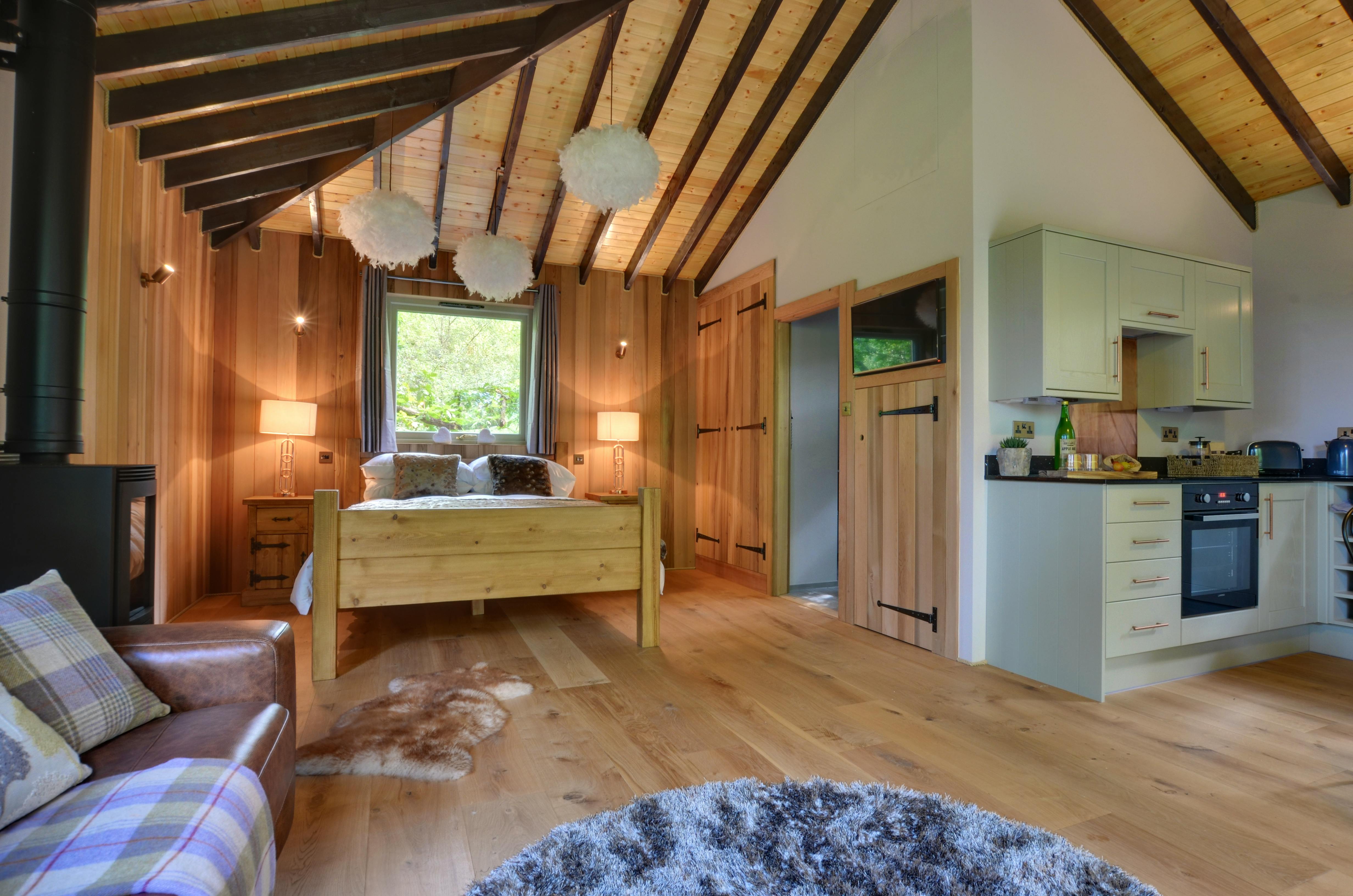 Tinkers Treehouse – a luxury woodland hideaway for 2 in East Sussex
