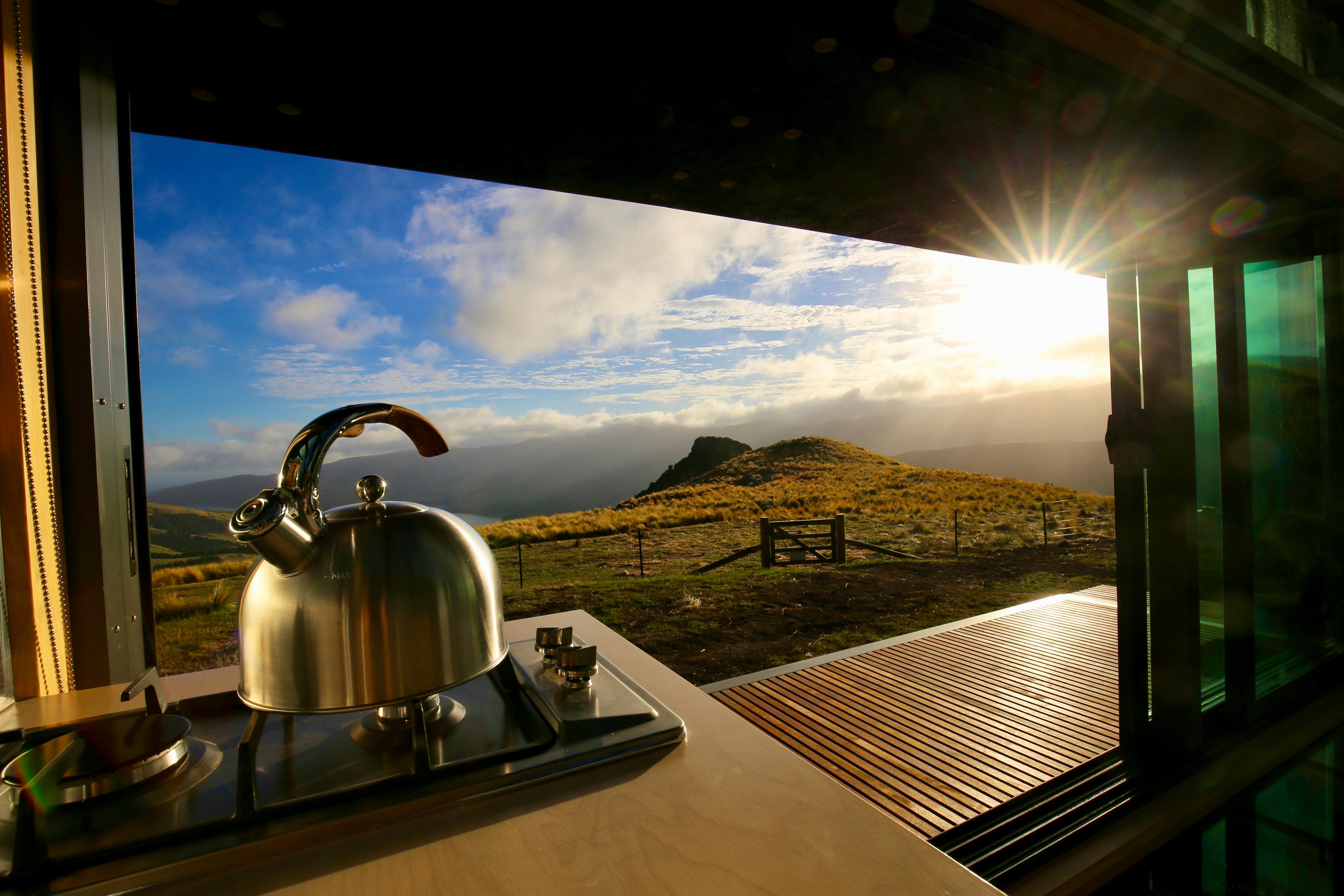 Manakau PurePod – glass pod for 2 in NZ with panoramic mountain views