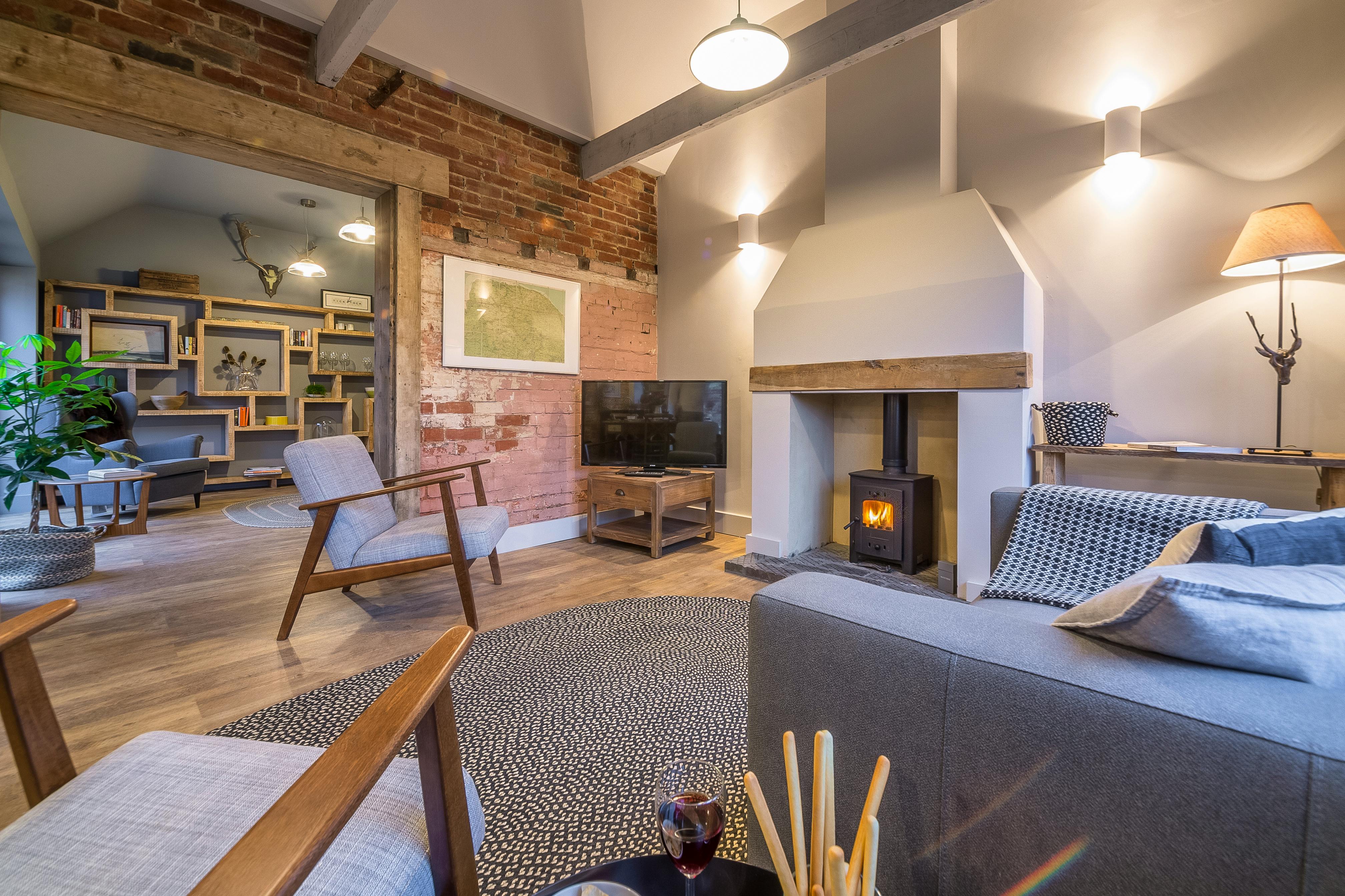 Hunsett Mill - Super comfy, stylish Norfolk cottage