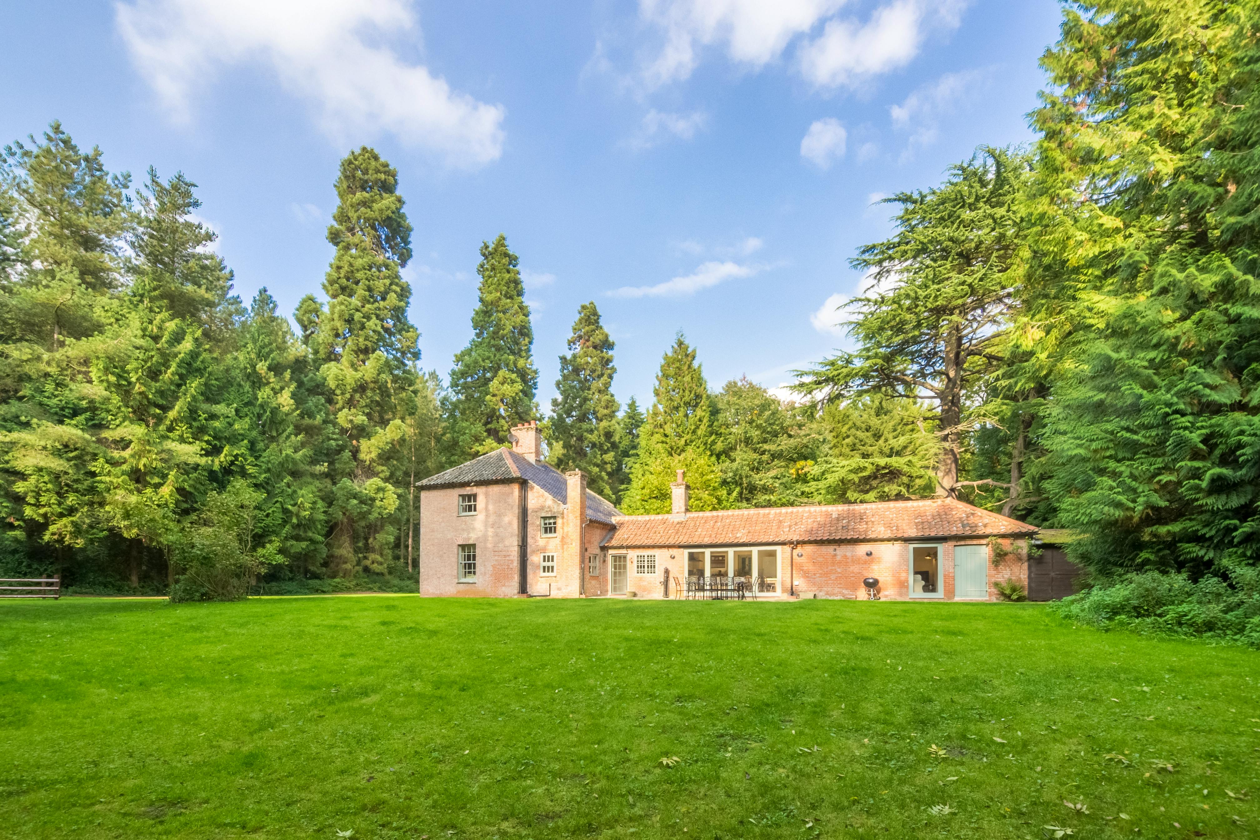Hunsett Mill - Super comfy, stylish Norfolk cottage