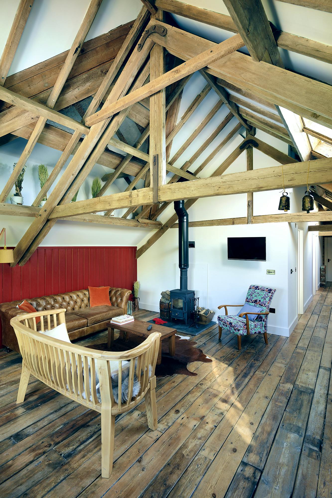 The Hay Loft, Warborne Farm - A luxury barn on a New Forest farm.