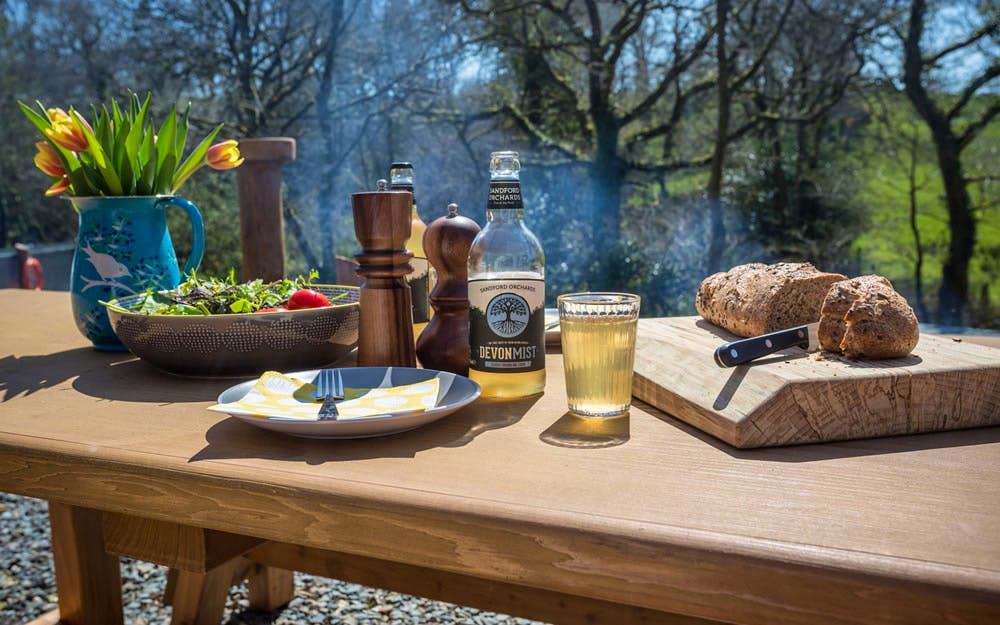 Devon Dens - Two gorgeous off-grid cabins in rural Devon
