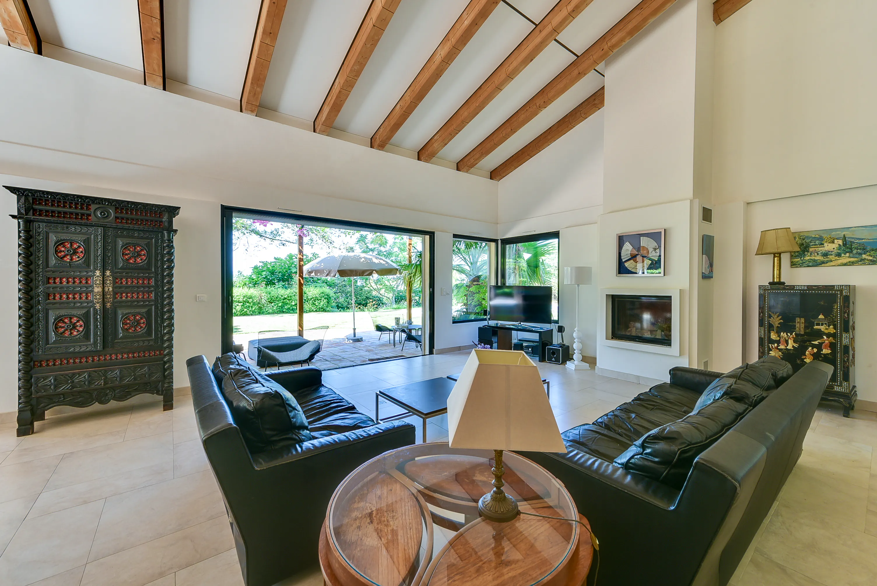 Cool Villas - View our collection of Classic Villas to rent