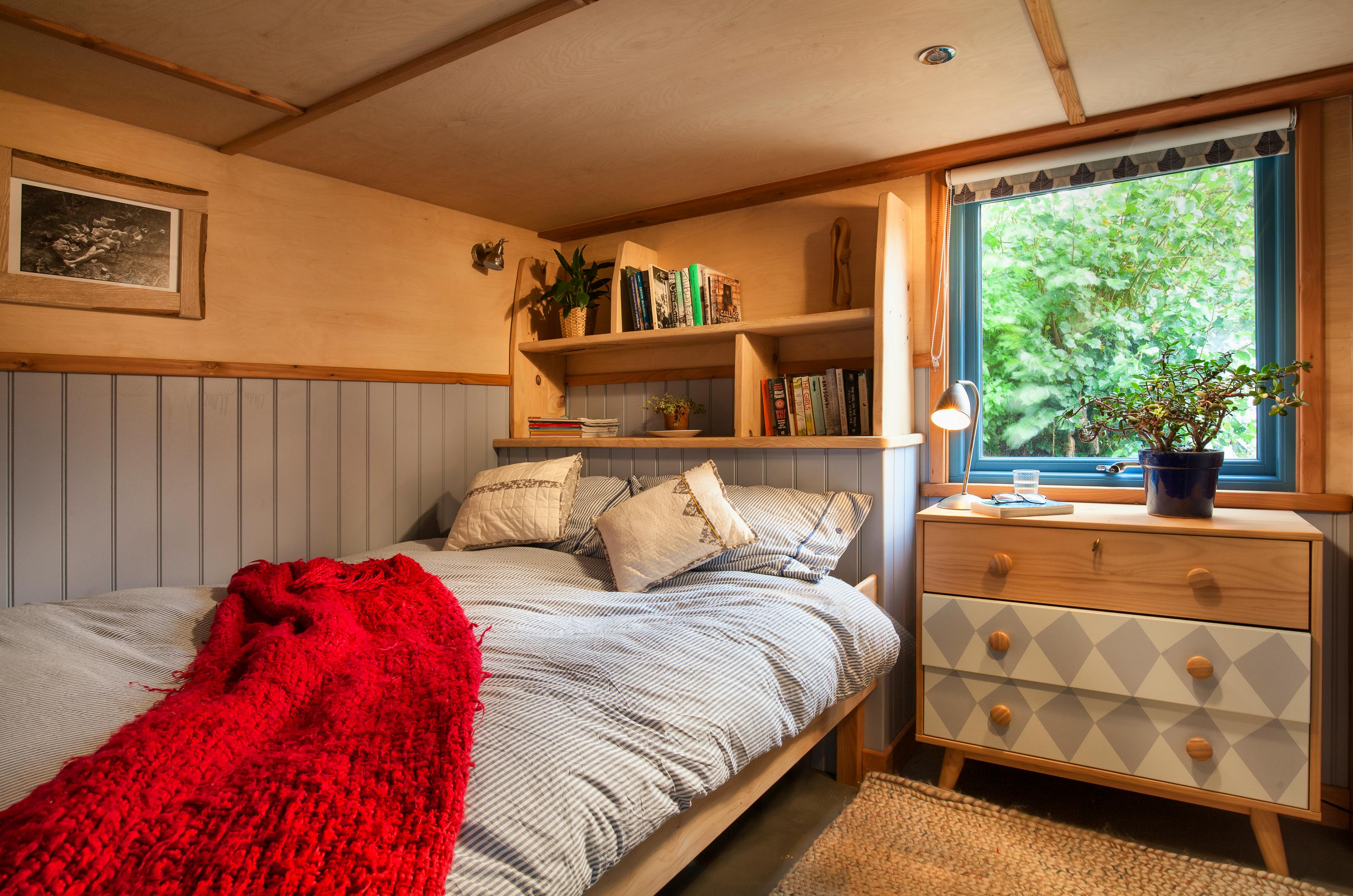Devon Dens - Two gorgeous off-grid cabins in rural Devon