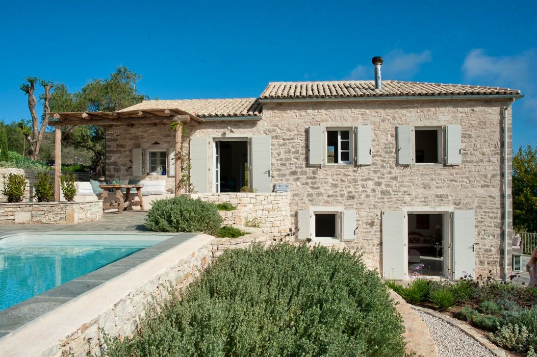 Cool Villas - View our collection of Classic Villas to rent