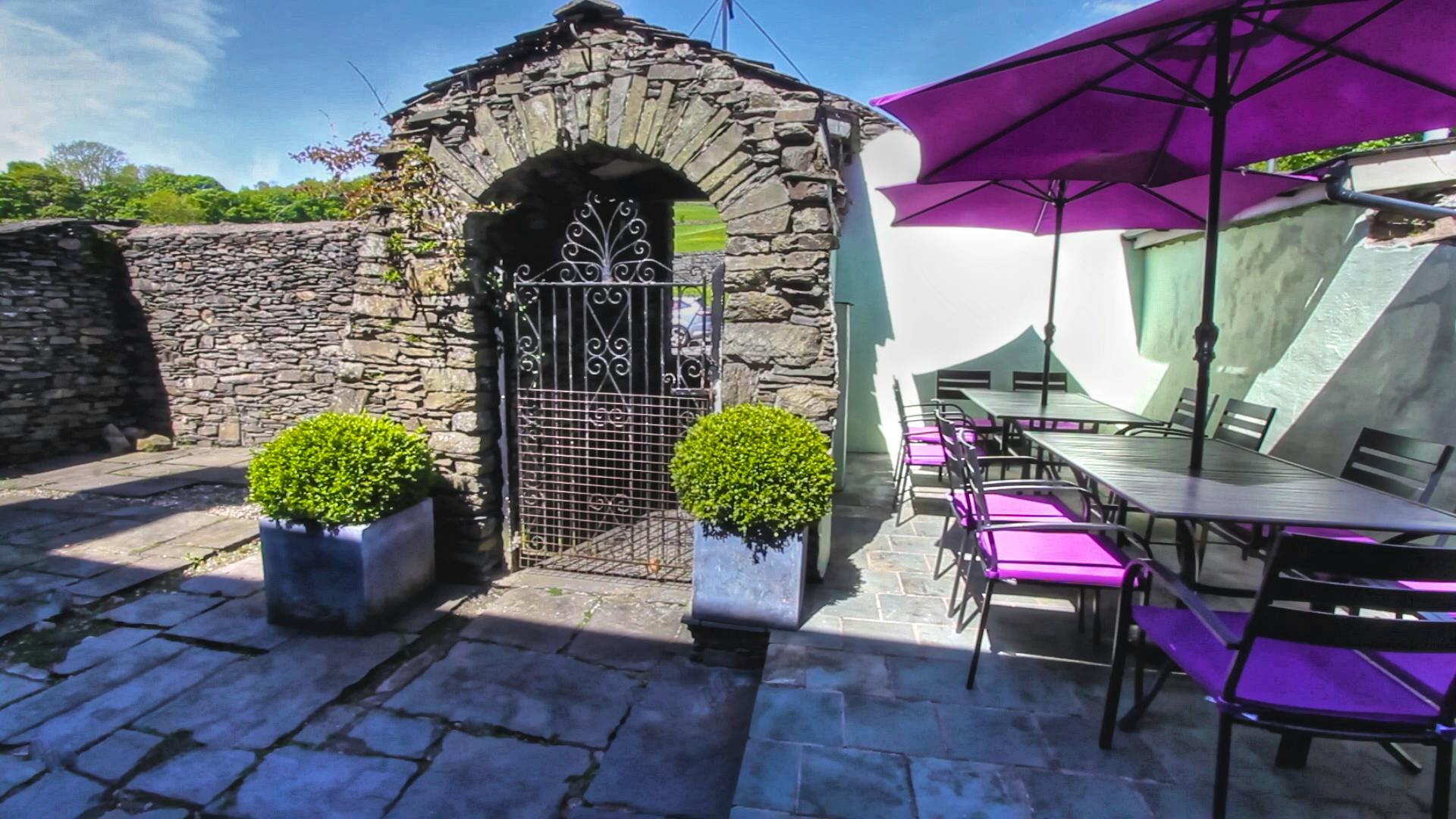 Boston House - No.4 The Terrace - Luxury living for large groups in ...