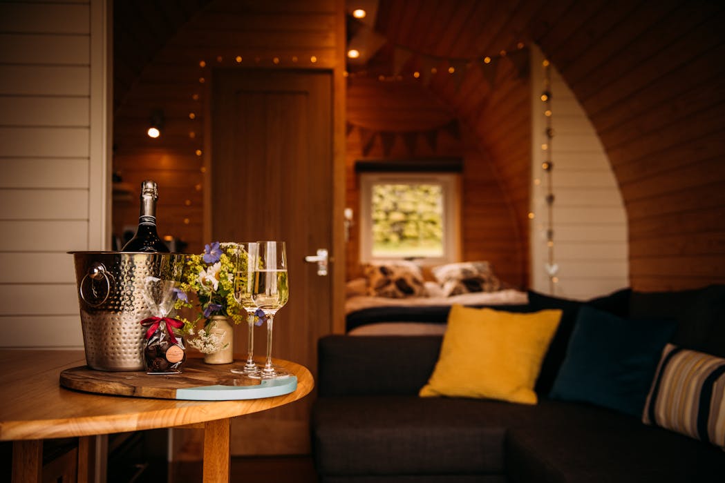 Peaks and Pods - Beautiful camping pods