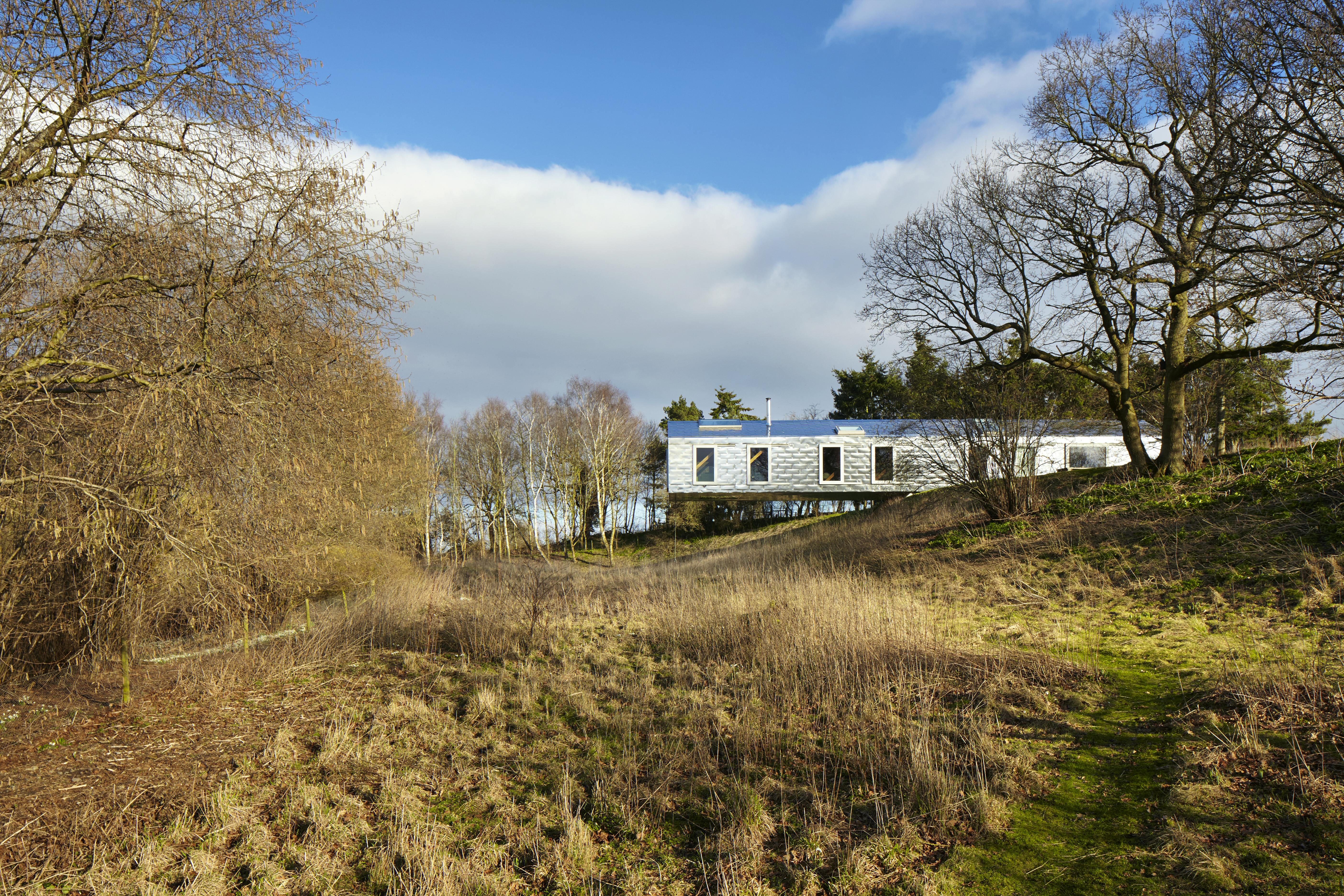 Balancing Barn – A remarkable 4-bed barn in the Suffolk countryside