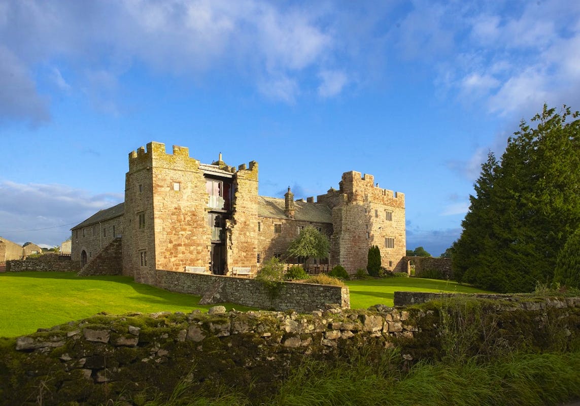 20 Spectacular Castles, Towers & Turrets